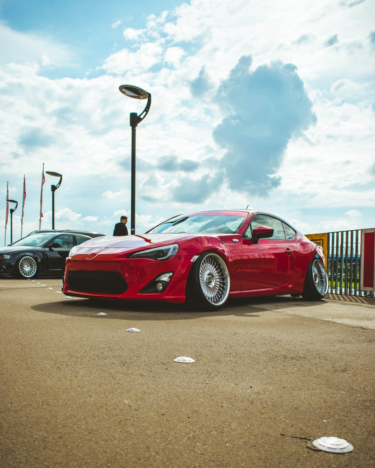 Stretched Tires Guide | Tire Hungry